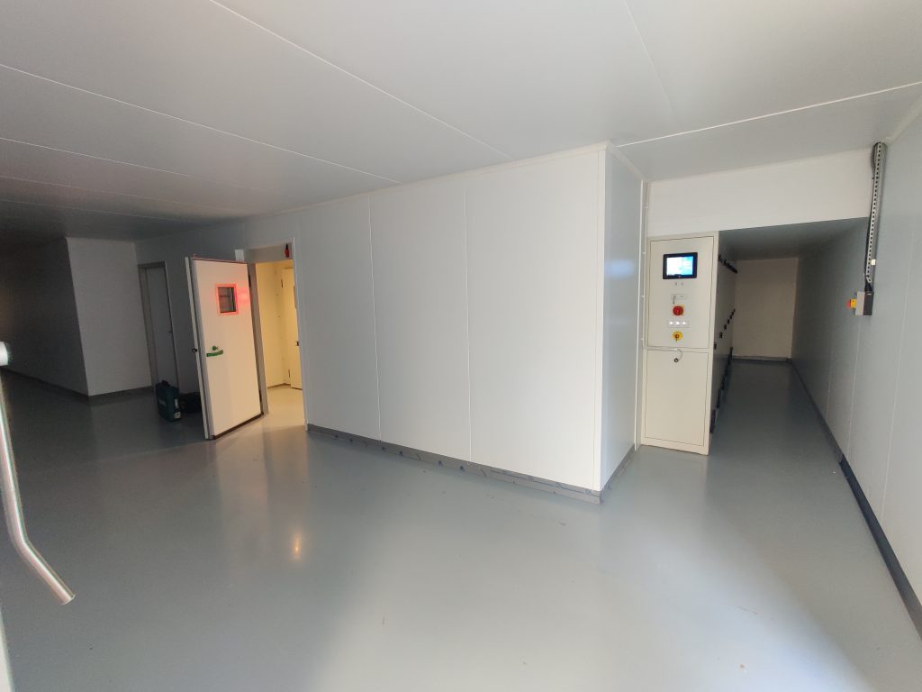 Walk-In / Drive In Rooms Range • Sharetree